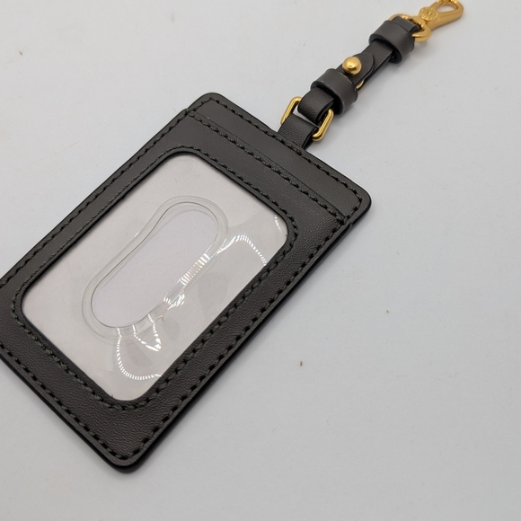Marc By Marc Jacobs | Accessories | Marc By Marc Jacobs Id Card Holder ...